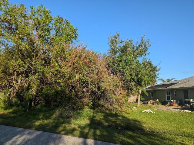 725 Chevy Chase St NW, Port Charlotte, FL 33948 | MLS #D6139