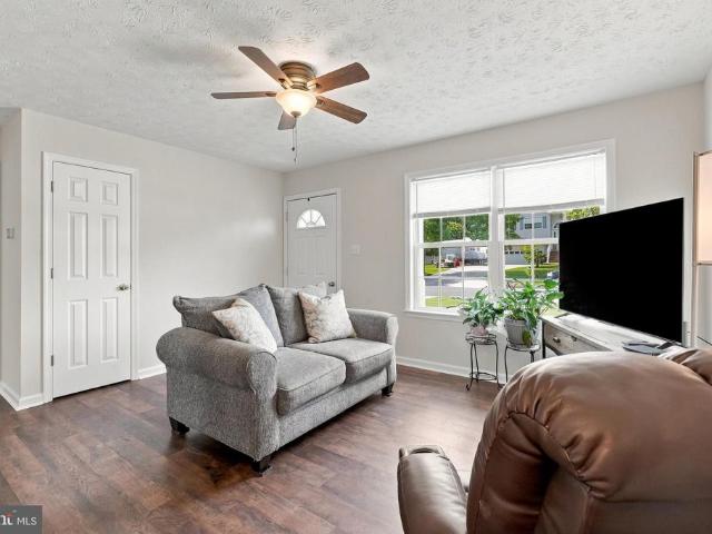 725 Christiansen Drive