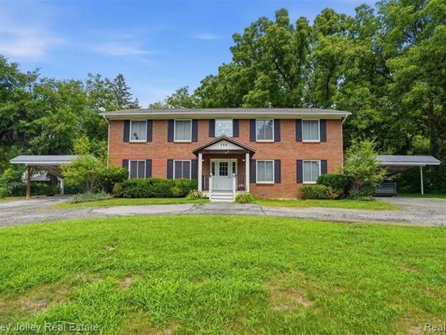 725 Clark St, Brighton, MI 48116