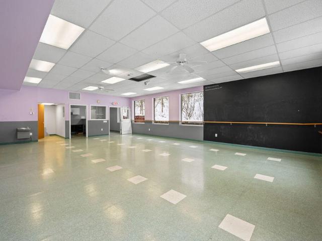 725 Alexandria Pike 230
