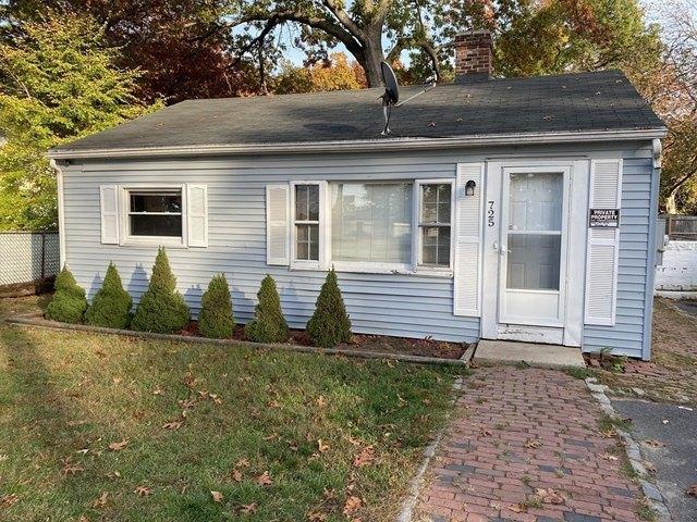725 Bay St, Springfield, MA 01109