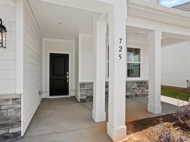 725 Beautyberry Way