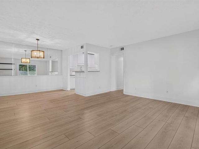 725 Dalrymple Road #7J