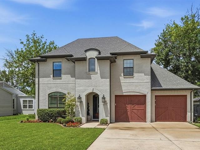 725 Edgefield Rd, Fort Worth, TX 76107