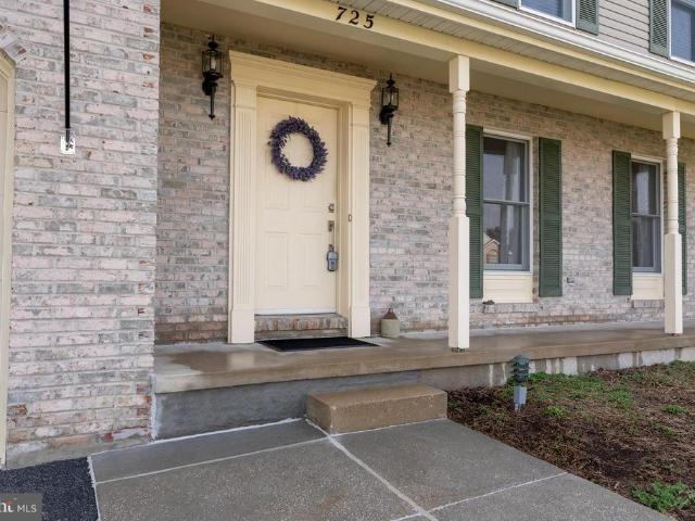 725 Hess Court