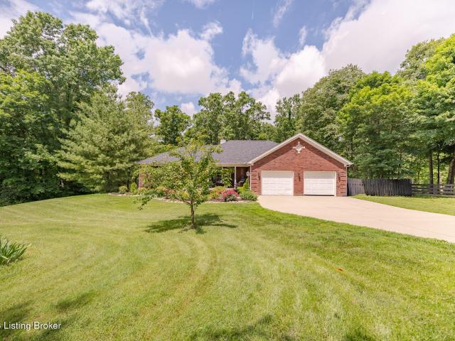725 Hickory Woods Dr