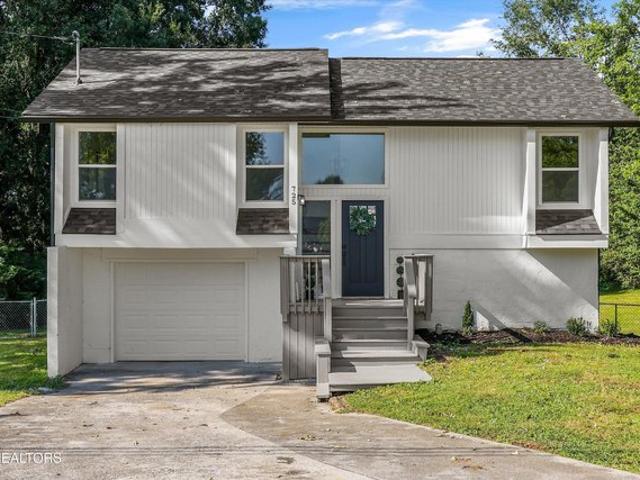 725 Hidden Valley Rd, Knoxville, TN 37923