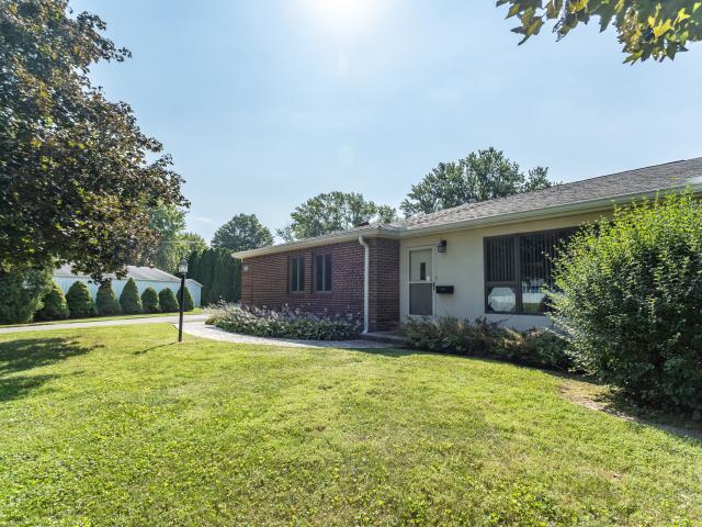 725 Iroquois Drive