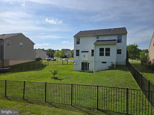 725 Lower Field Circle