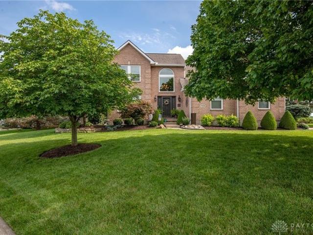725 Mound St, Brookville, OH 45309