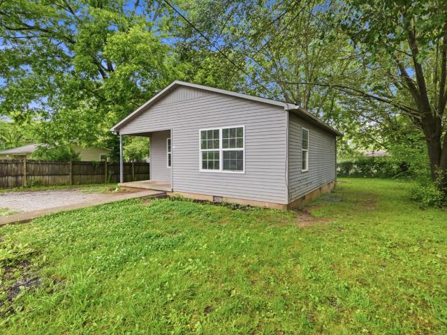 725 Mill St