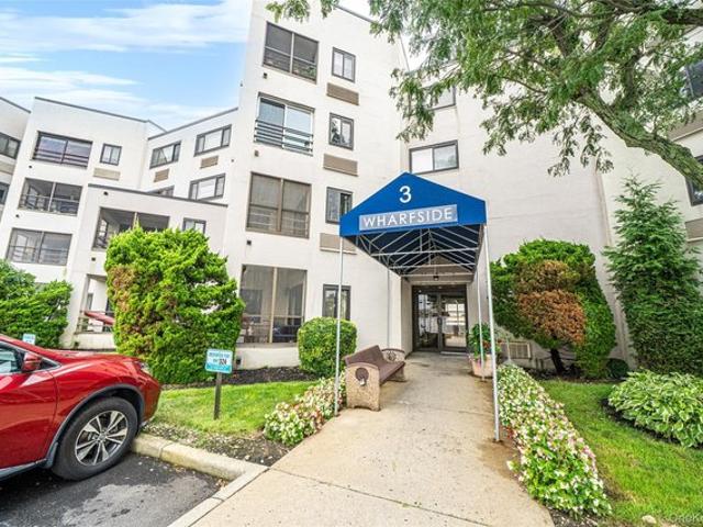 725 Miller Ave Apt 333, Freeport, NY 11520