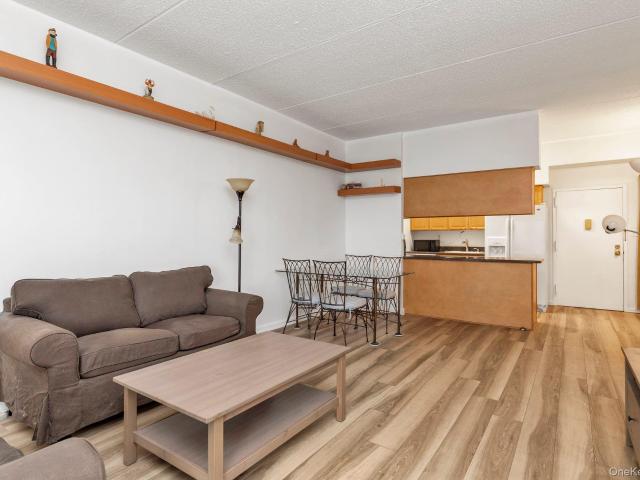 725 Miller Avenue 106