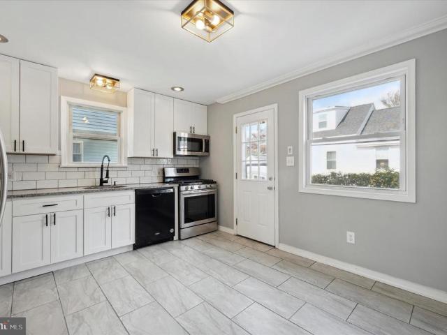 725 Mt Vernon Avenue