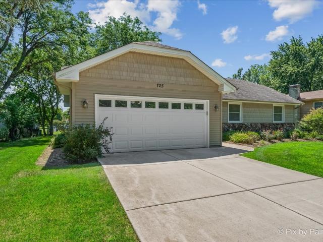 725 N Vista Drive