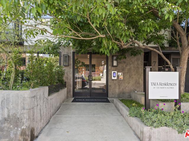 725 N Alfred St, Unit 202, Los Angeles, CA 90069 | Compass