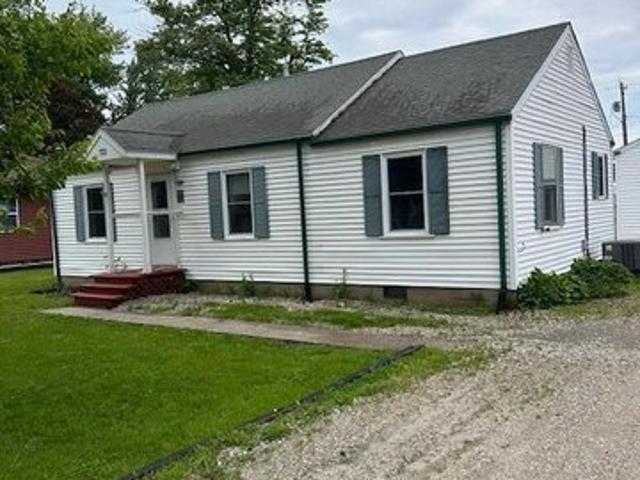 725 N Allen St, Centralia, MO 65240