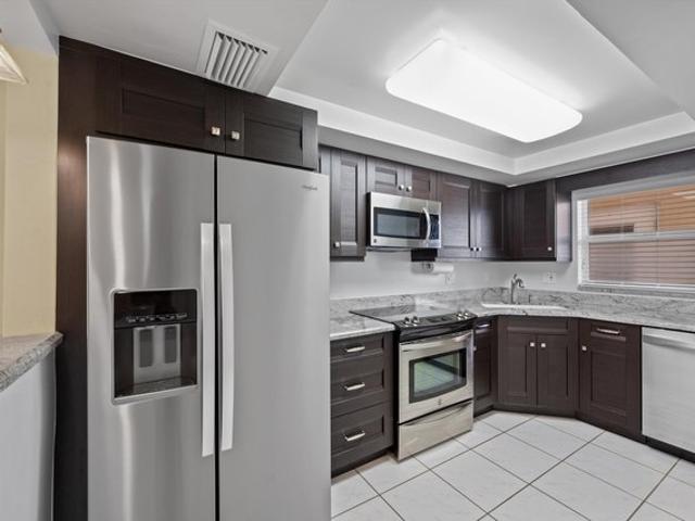 725 N Riverside Dr Apt 203, Pompano Beach, FL 33062