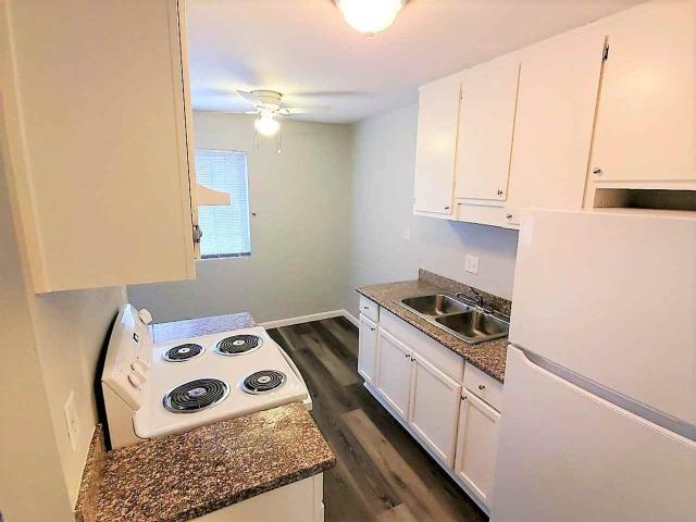 725 N San Joaquin Ave 1 Bedroom Apartment for Rent at 725 N San Joaquin St, Stockton, CA 95202 Civic Center