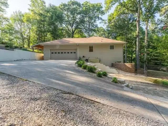 725 Nix Dr, Gainesville, GA 30501 MLS 7436211