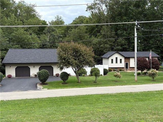 725 Niagara Trl, Mercer, PA 16137