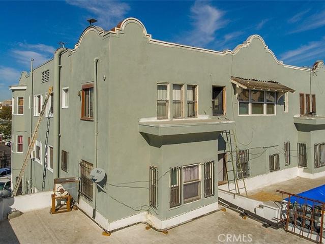 725 S Alvarado Street