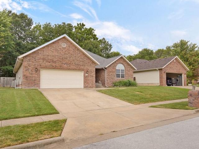 725 S Christopher Ave, Springfield, MO 65802