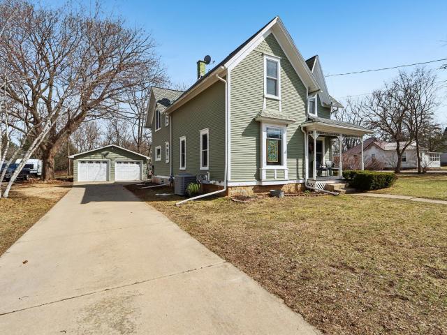 725 S Main St, Poynette, WI 53955 | MLS #2018 | Compass