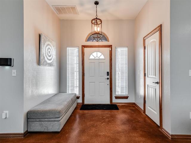 725 SW 12th Street