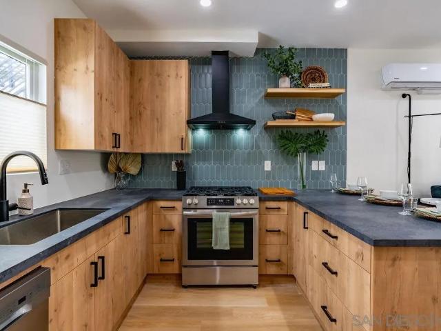 725 Pennsylvania Ave # 727 1