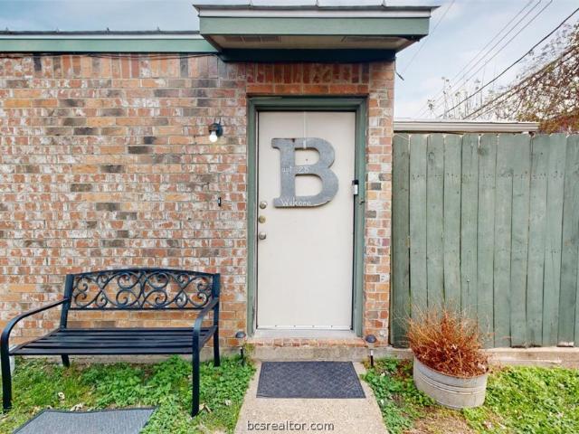 725 Peppertree Drive 22
