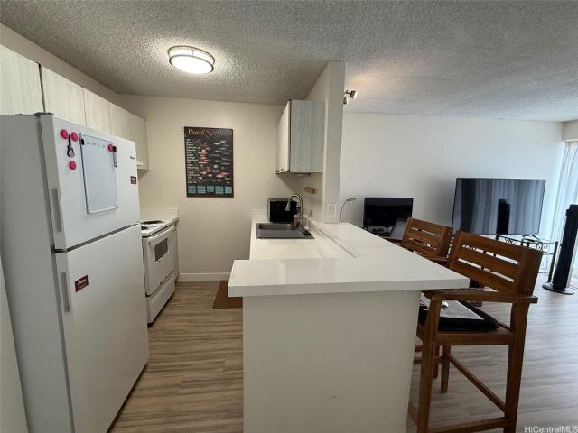 725 Piikoi St, Unit 603, Honolulu, HI 96814 | MLS #202608 | Compass