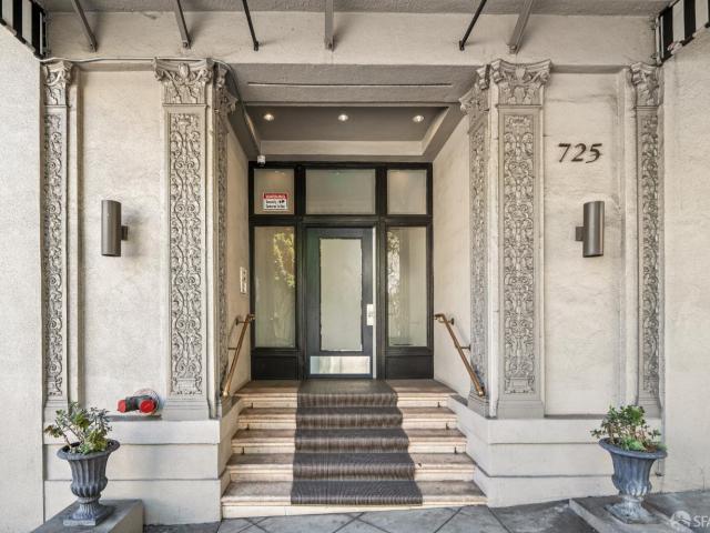 725 Pine St, Unit 301, San Francisco, CA 94108 | MLS #426118 | Compass