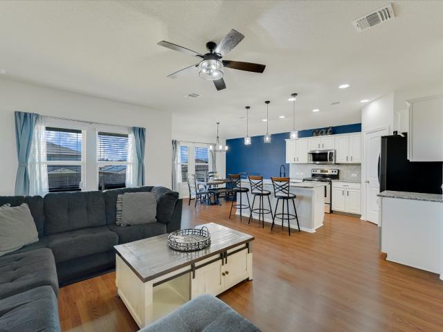 725 Pinnacle Dr, Georgetown, TX 78626 | MLS #2653