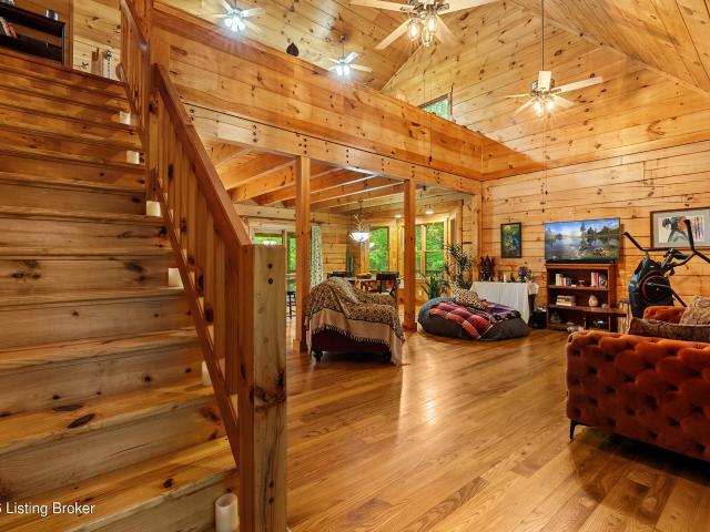 725 Pryors Fork Rd