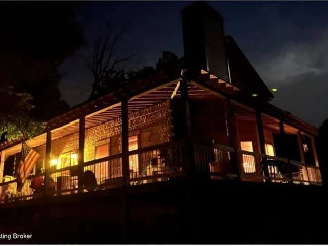 725 Pryors Fork Rd, Bedford, KY 40006