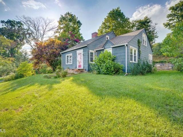 725 Prospect Ave, Bristol, VA 24201