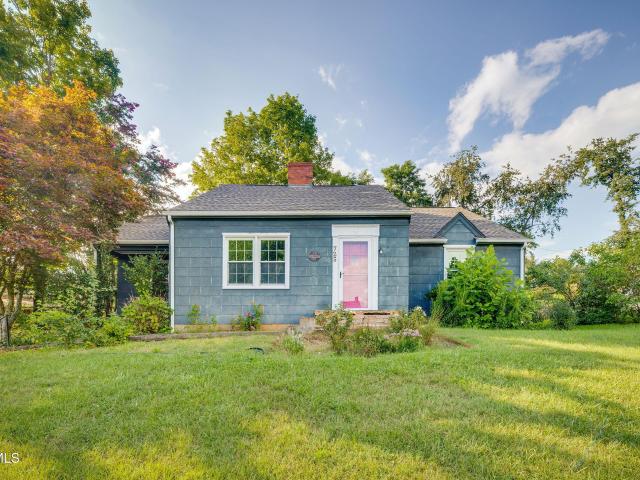 725 Prospect Avenue