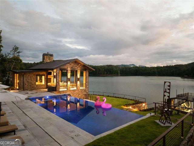 725 Rocky Point Drive