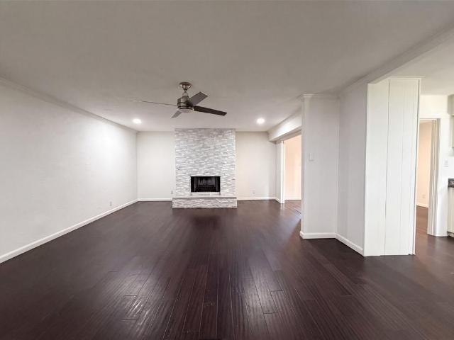 725 Ridgecrest Drive