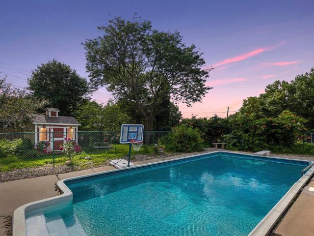 725 W 1st Street