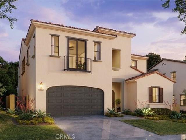 725 W Via Arezzo Pl, Altadena, CA 91001