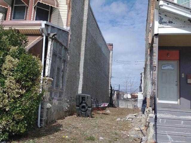 725 W Erie Ave, Philadelphia, PA 19140 | MLS #PAPH2612 | Compass