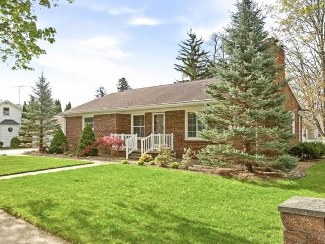725 W Frank St, Caro, MI 48723
