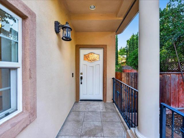 725 W Hacienda Avenue