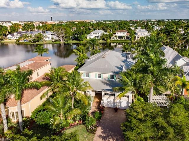 725 West Lake Dr, Naples, US, FL