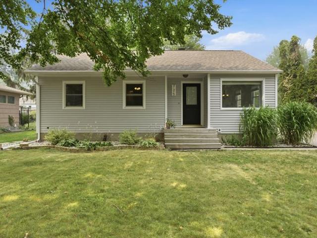 725 Winter St, Spring Lake, MI 49456