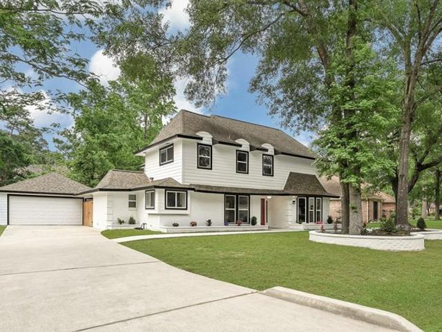 725 Talmalge Hall Dr, Conroe, TX 77302