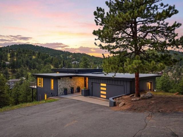 725 Timber Ln, Boulder, CO 80304