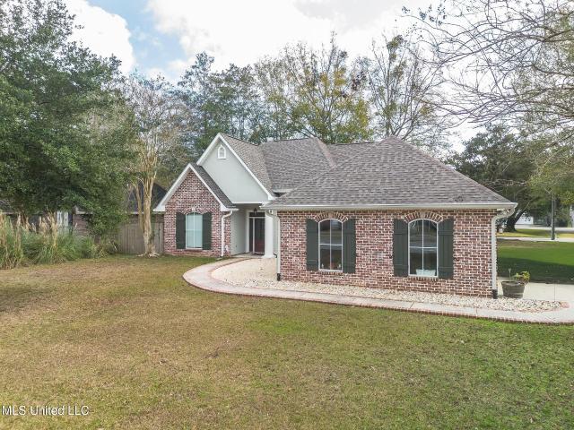 72683 N Diamondhead Dr, Diamondhead, MS 39525 | Compass